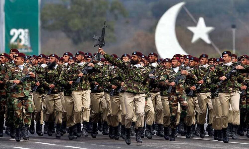 Pakistan approves sending troops to Qatar for FIFA World Cup | Ariana ...