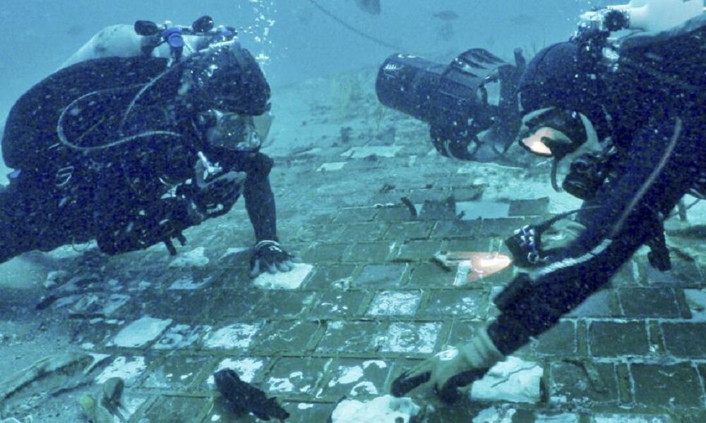Section of destroyed shuttle Challenger found on ocean floor | Ariana ...