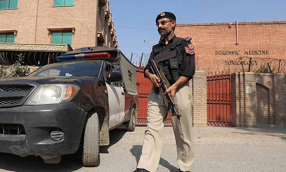 Gunman kills 2 Pakistani intelligence officers: security officials ...