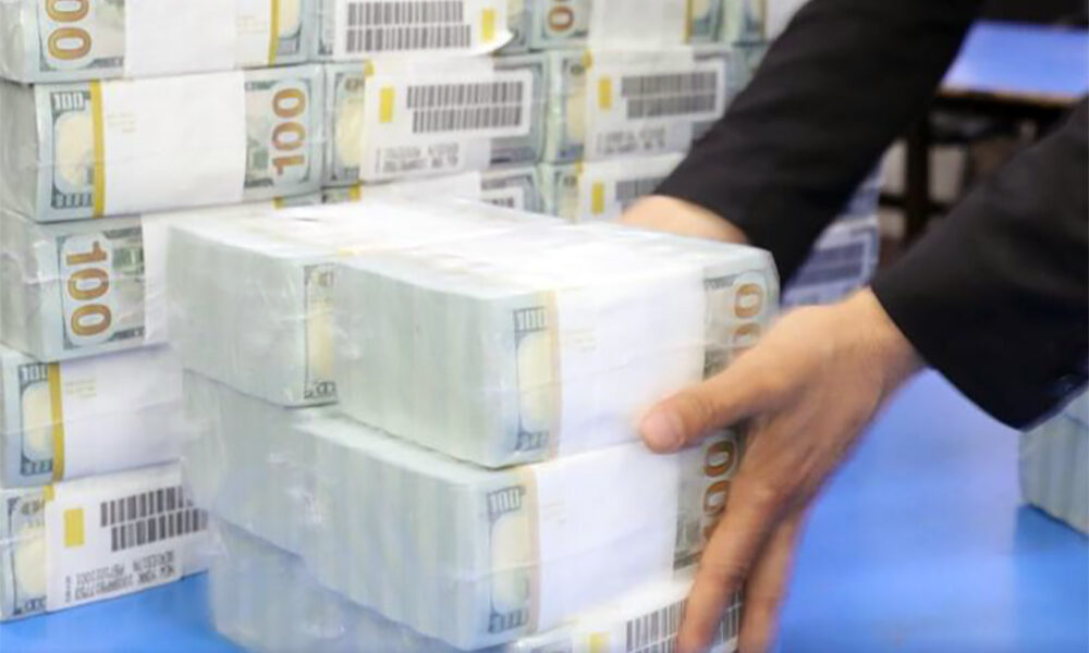 Another $40 million cash aid package arrives in Kabul | Ariana News ...