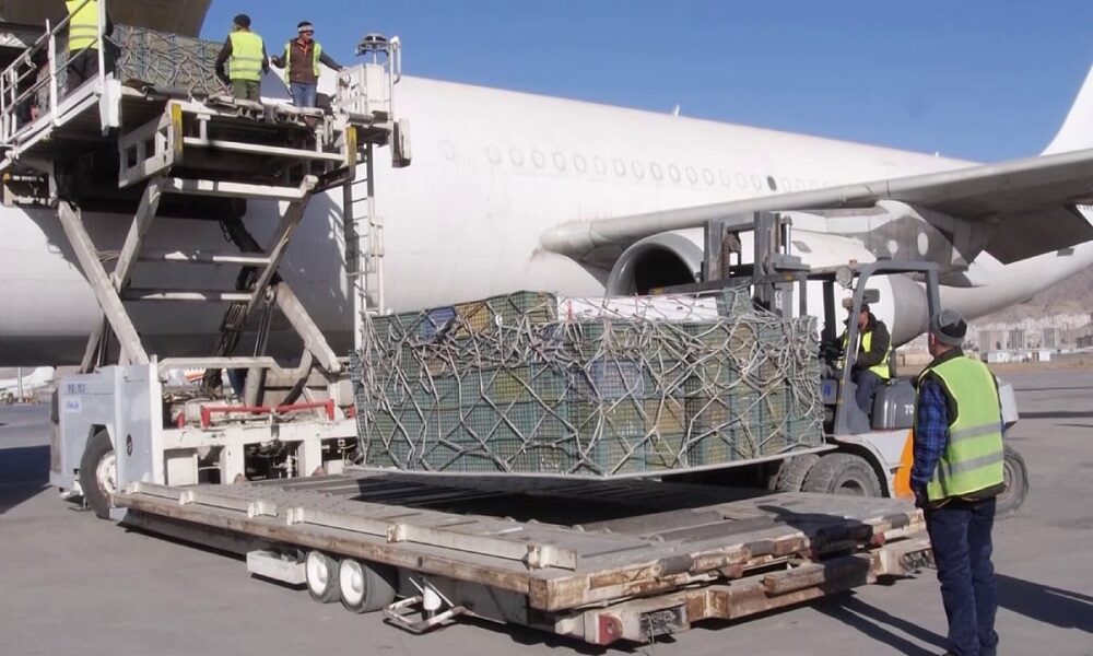 Efforts underway to expand exports via air corridors: MoIC | Ariana ...