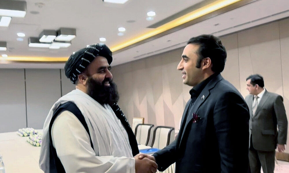 Pakistan’s FM assures Muttaqi of Islamabad’s 'commitment' to peace ...