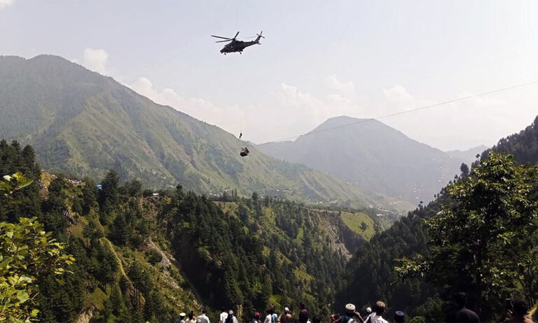 Commandos rescue 2 children from dangling cable car in Pakistan ...