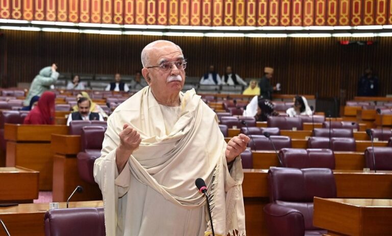 Achakzai says militancy in Pakistan stems from Afghanistan war policies ...
